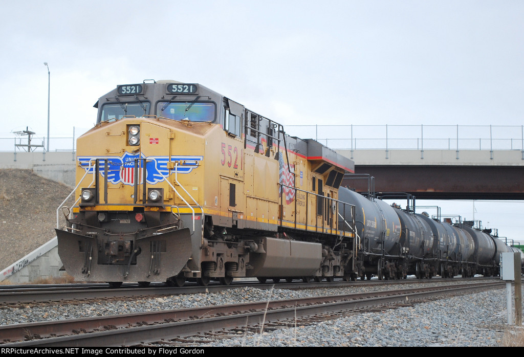 UP 5521 DPU on west bound UP freight